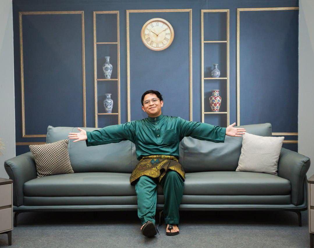 sirajuddinraffi - Uncang Emas